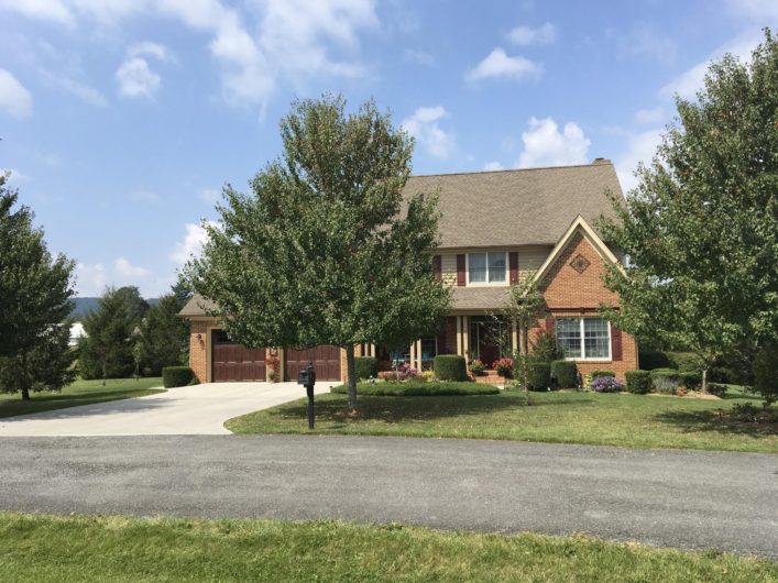 Lewisburg home | Lewisburg WV Homes for Sale | Rebecca Gaujot 304-520-2133